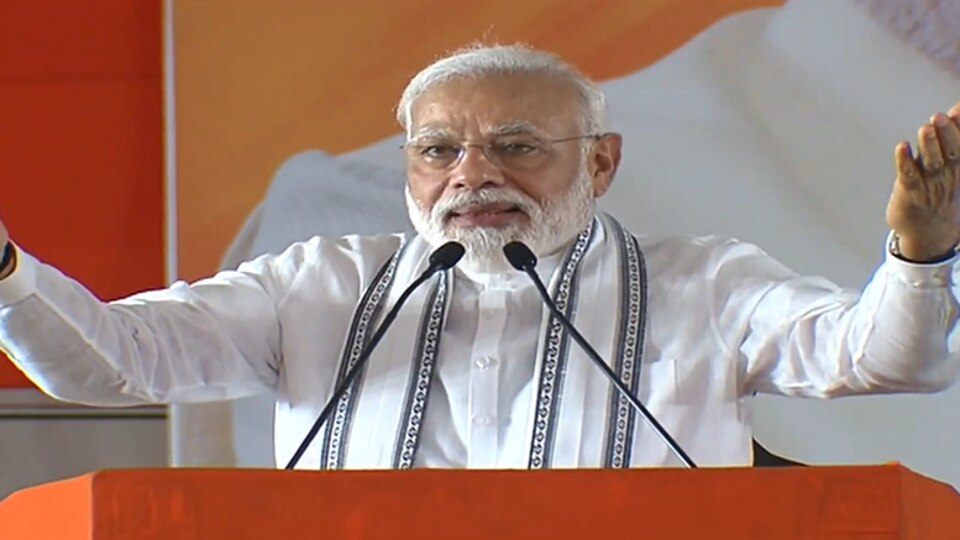 PM Narendra Modi arrives in Tirupati to worship Lord…