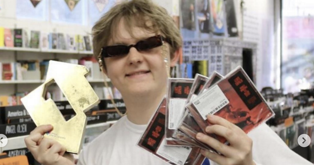 Lewis Capaldi shares adorable childhood photos that…