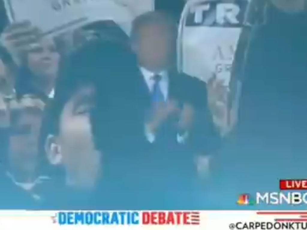 Trump tweets bizarre Democratic debate meme from Air…