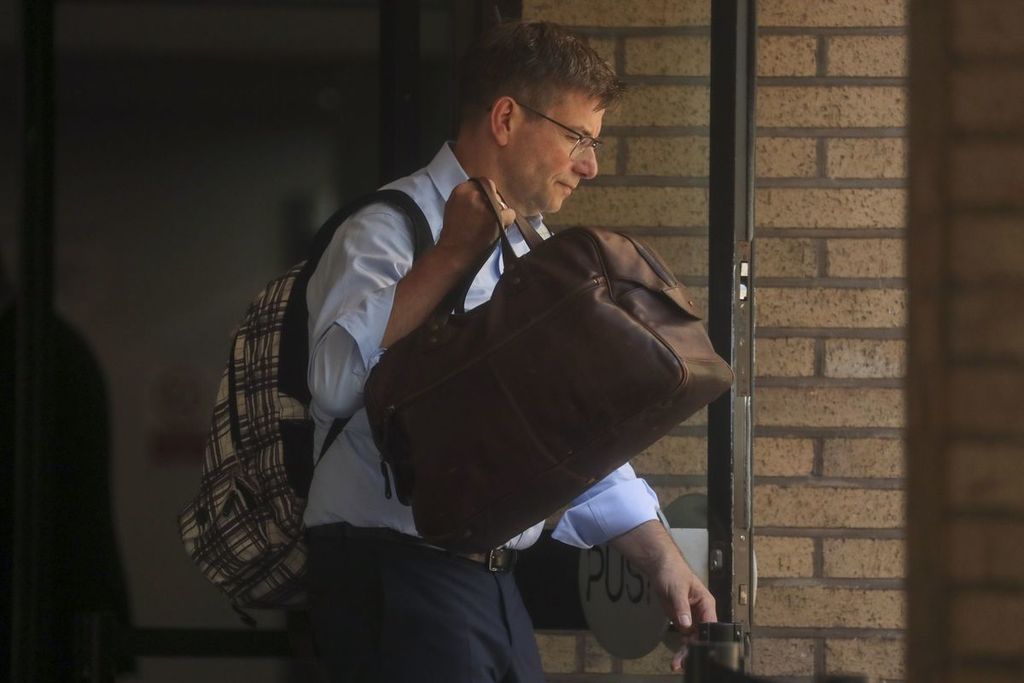 How a German Banker’s Milan Holiday Led to Arrest,…