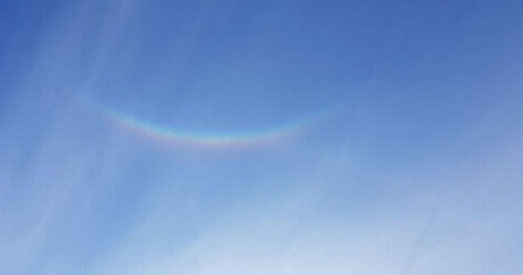 The science behind a rare upside down rainbow spotted…