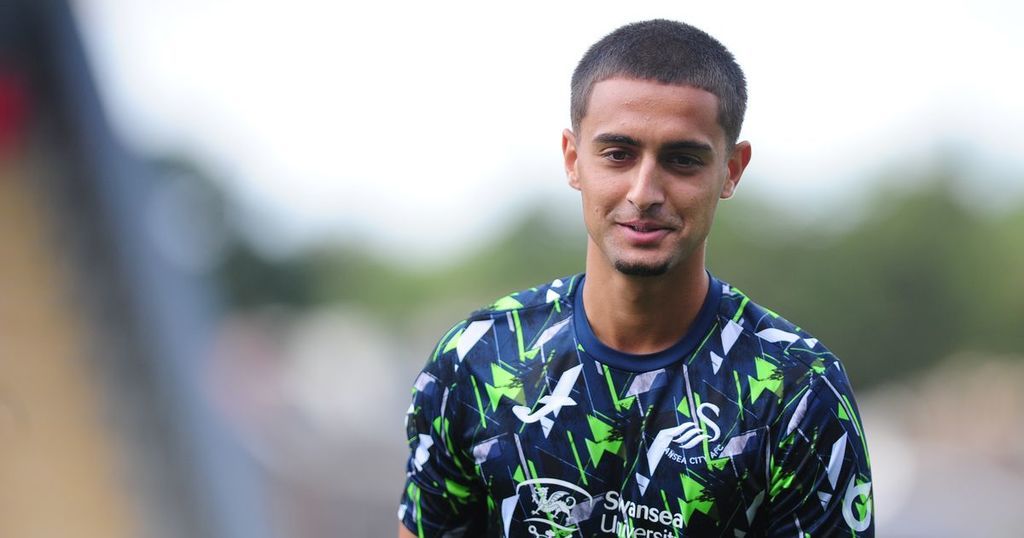 Swansea City and ex-Liverpool starlet Yan Dhanda opens…