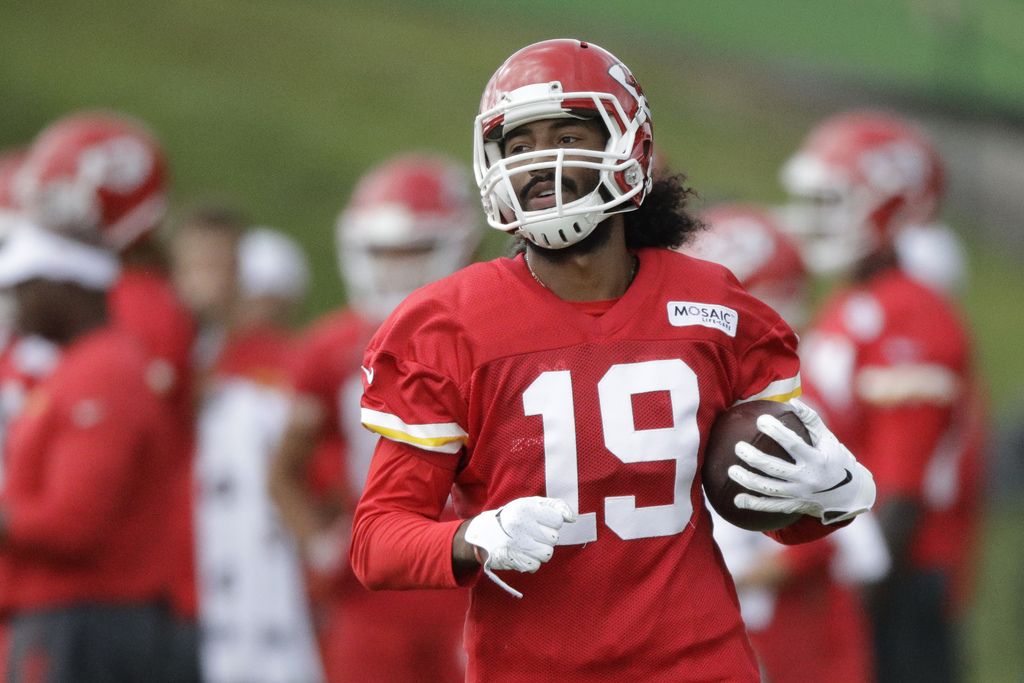 Steady progress from Chiefs WR Marcus Kemp drawing…
