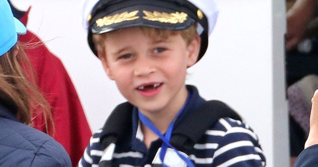 Prince George shows off adorable gappy grin after…