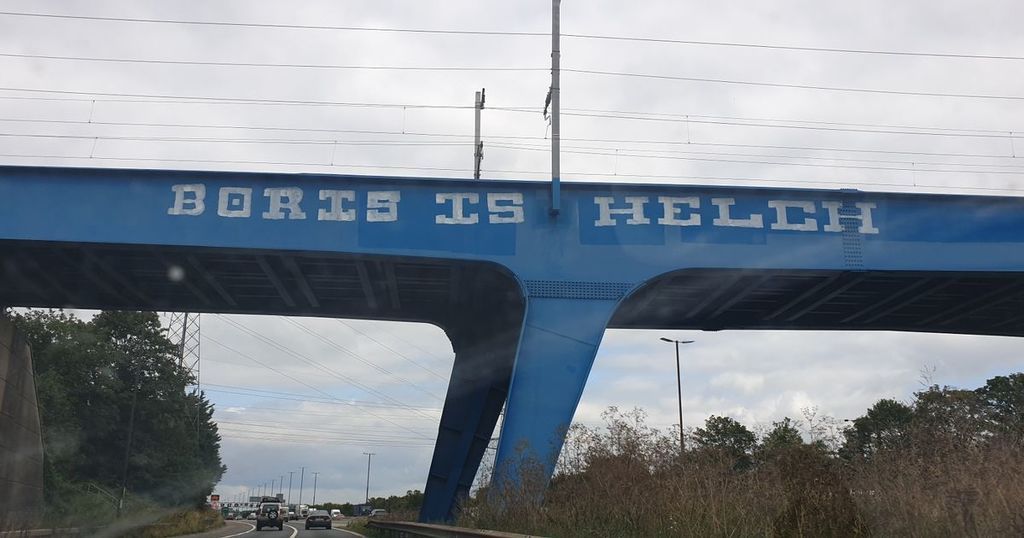 Who is Helch and why does the M4 blue bridge now say…