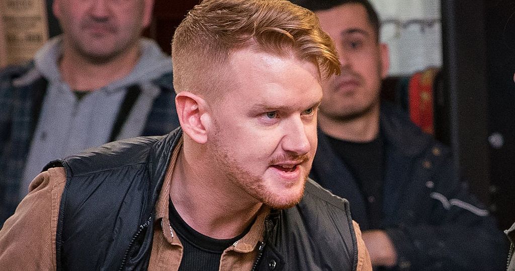 Coronation Street star teases 'dangerous' Gary Windass…