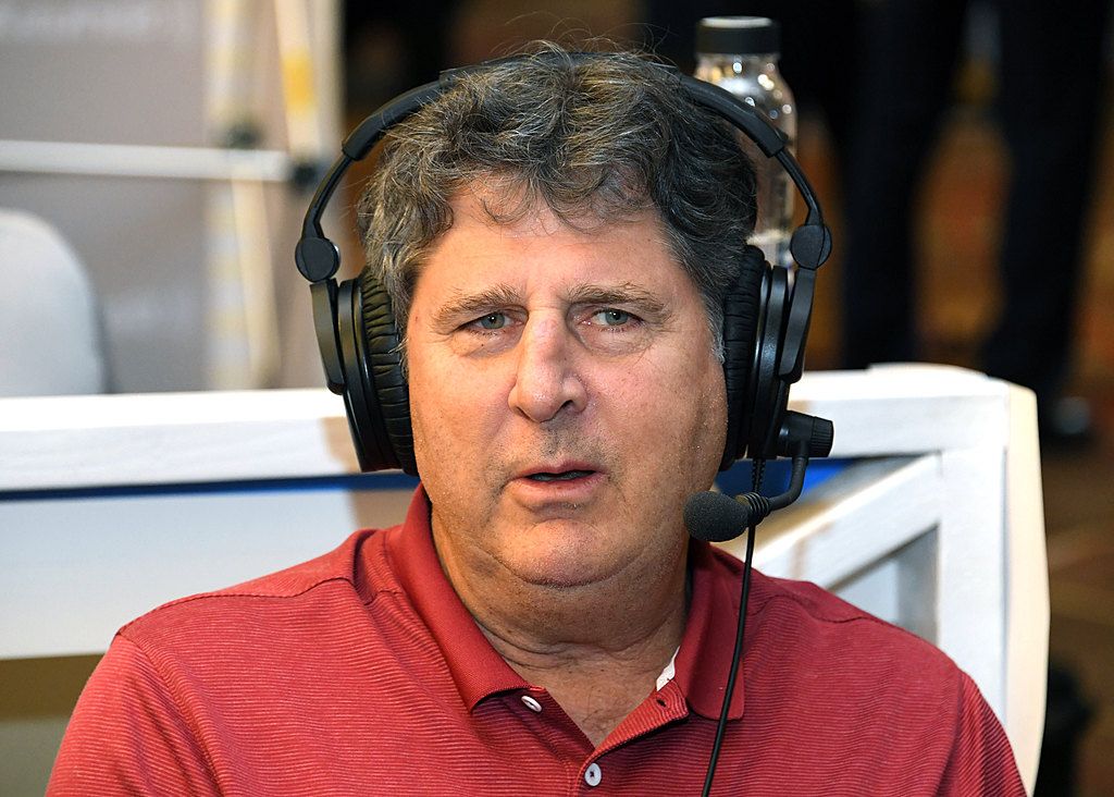 Mike Leach is baffled by people who hate cats, and his…
