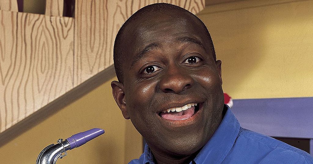 Kids TV star Dave Benson Phillips victim of seagull…
