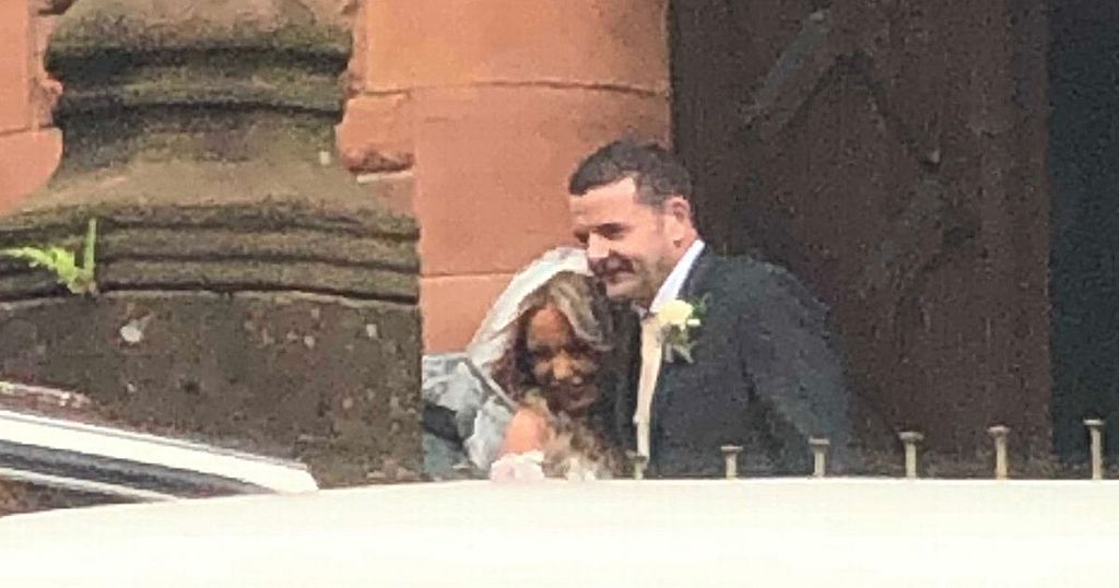 Kevin Bridges marries stunning girlfriend at intimate…