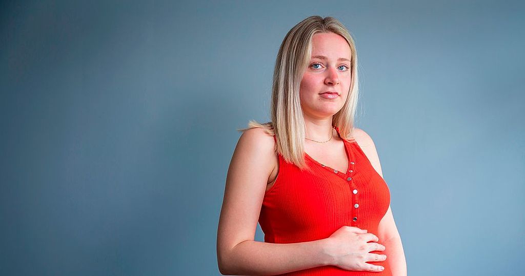 Aldi forced pregnant mum to squat behind bush and…