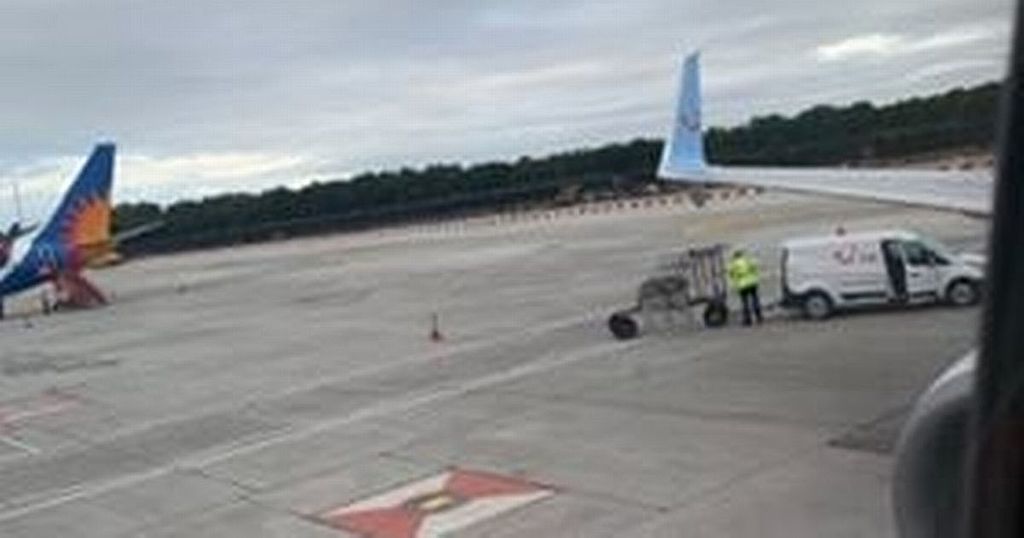 Passengers forced to disembark TUI plane after the…