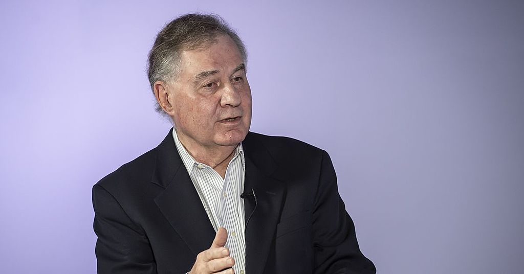 WLS City Hall reporter Bill Cameron celebrating 50…