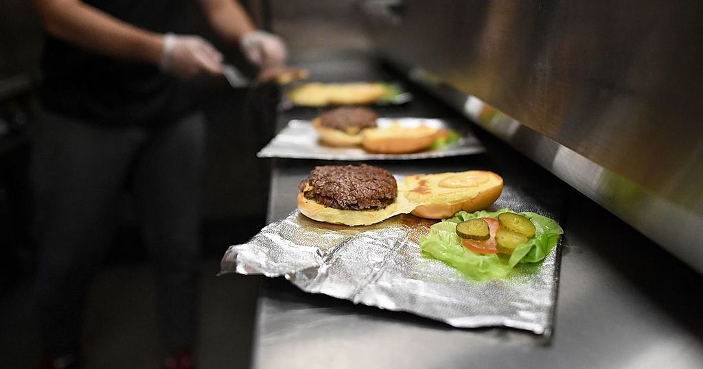 Inside Deliveroo's giant Greater Manchester 'takeaway…
