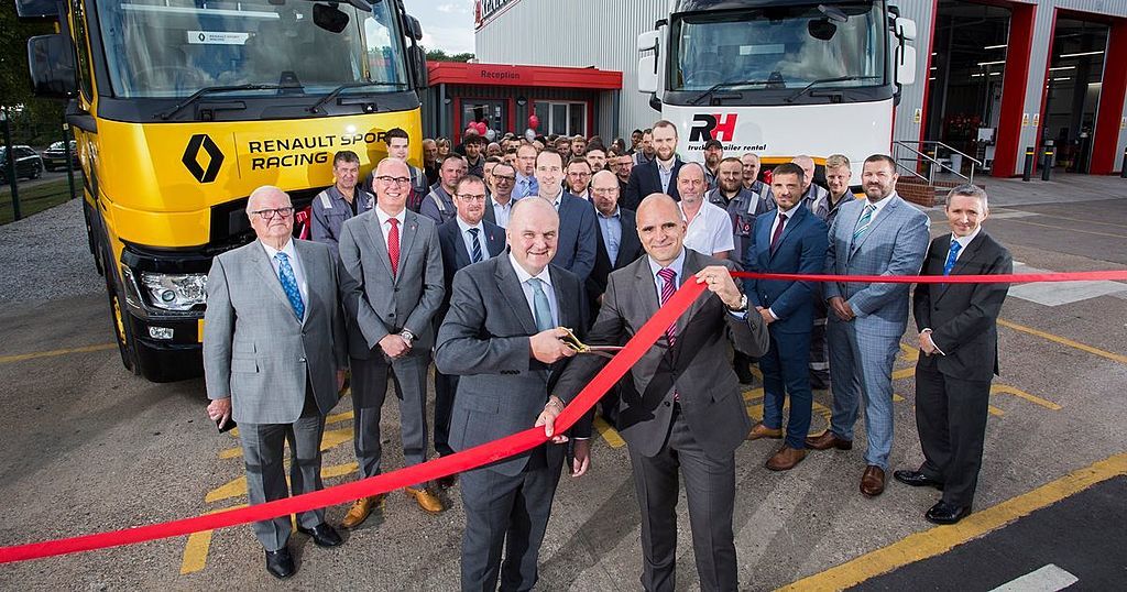 Renault Trucks dealer RHCV officially opens new £3.5m…