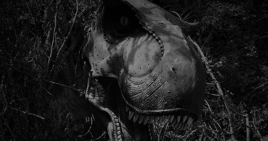 Dinosaur adventure park opens with spooky torchlight…