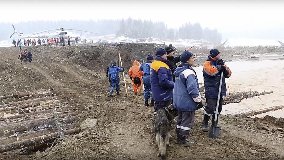 15 dead as dam collapses at Siberian gold mine