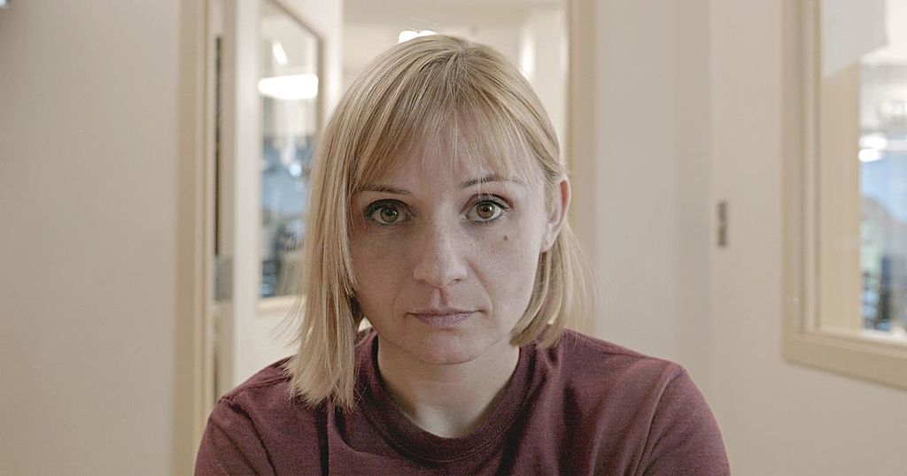 Woman strangled boyfriend to death with her 'bare…