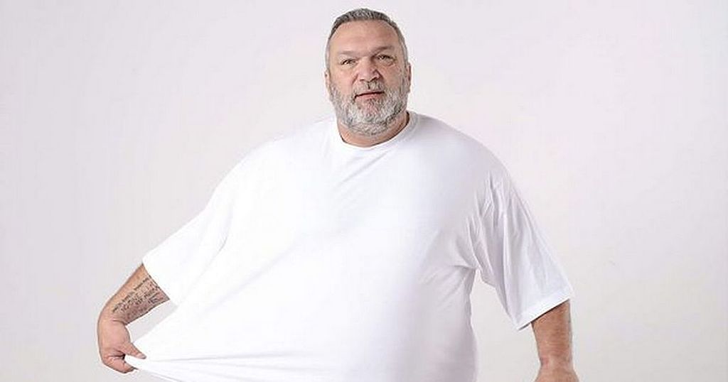 Ex-England football star Neil 'Razor' Ruddock drops…