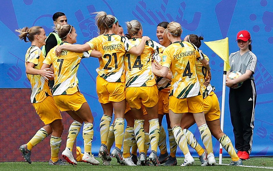 Matildas set to earn pay equal to Socceroos