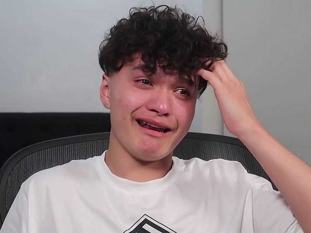 Banned Fortnite star FaZe Jarvis makes $40,000 from…