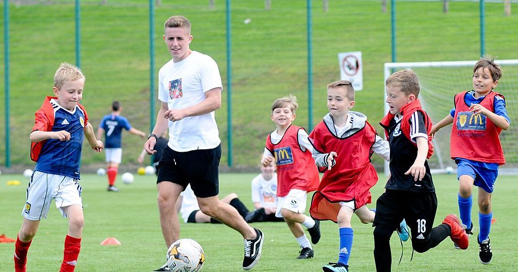 Who is Luke McCowan? Everything you need to know about…