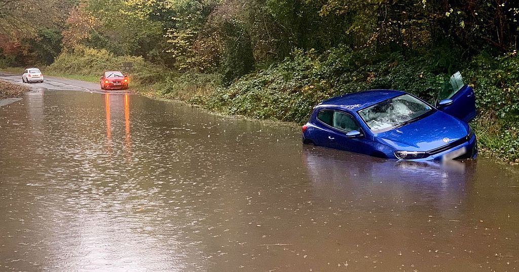 Northern Ireland weather problems as road flood sparks…