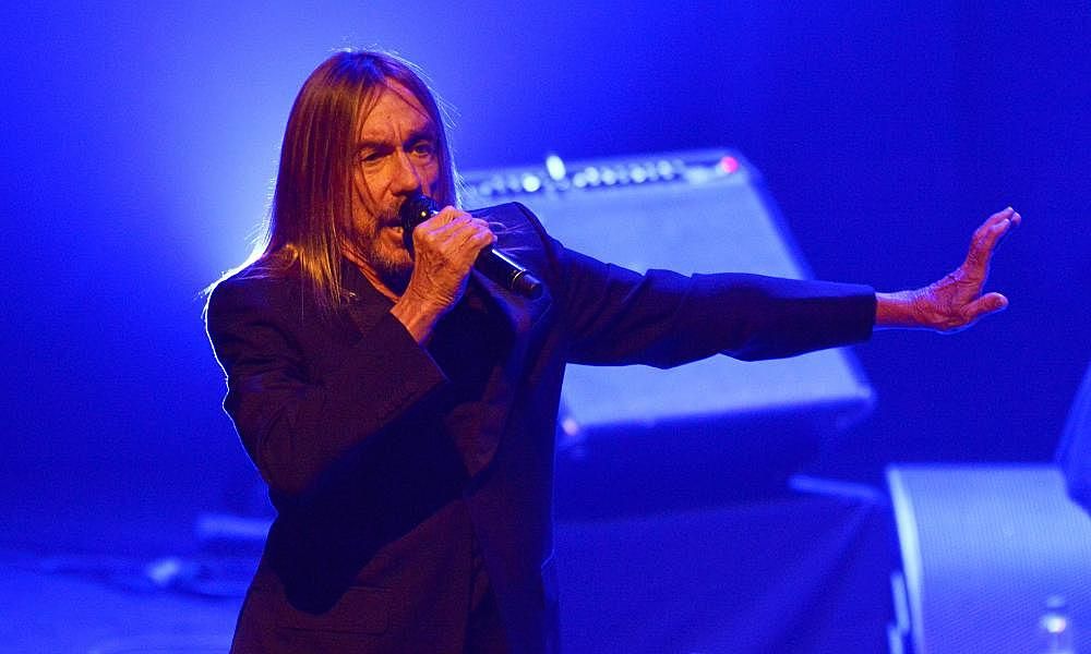 Iggy Pop review – fearless punk rages against the…