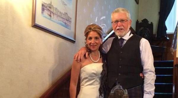 Massive outpouring of goodwill after bride loses…