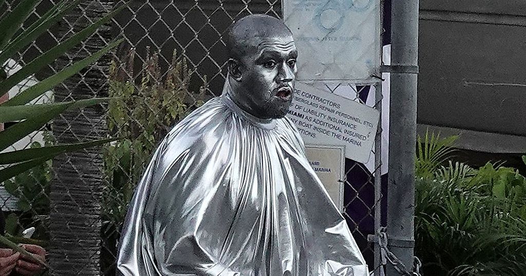 Kanye West's debuts most wacky look yet and fans are…