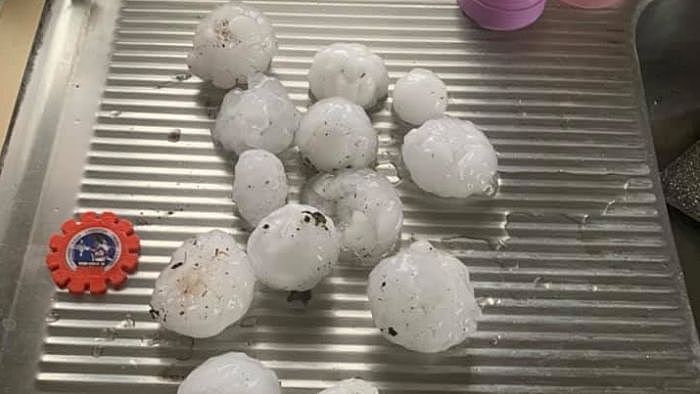 How Do Massive Hailstones Form