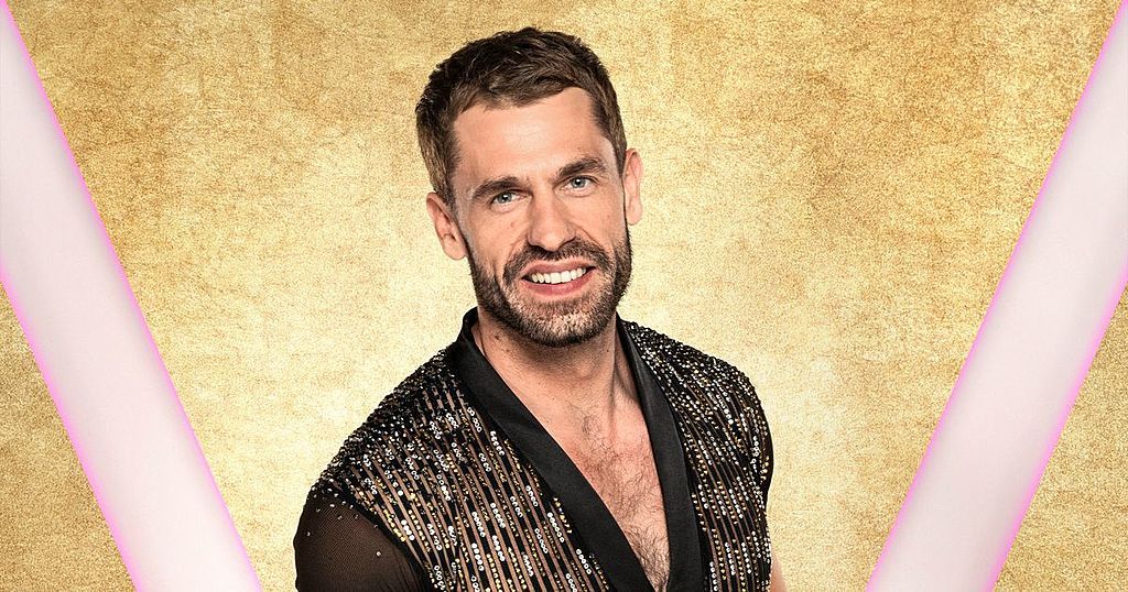 Oldham-born ex-Emmerdale actor Kelvin Fletcher crowned…