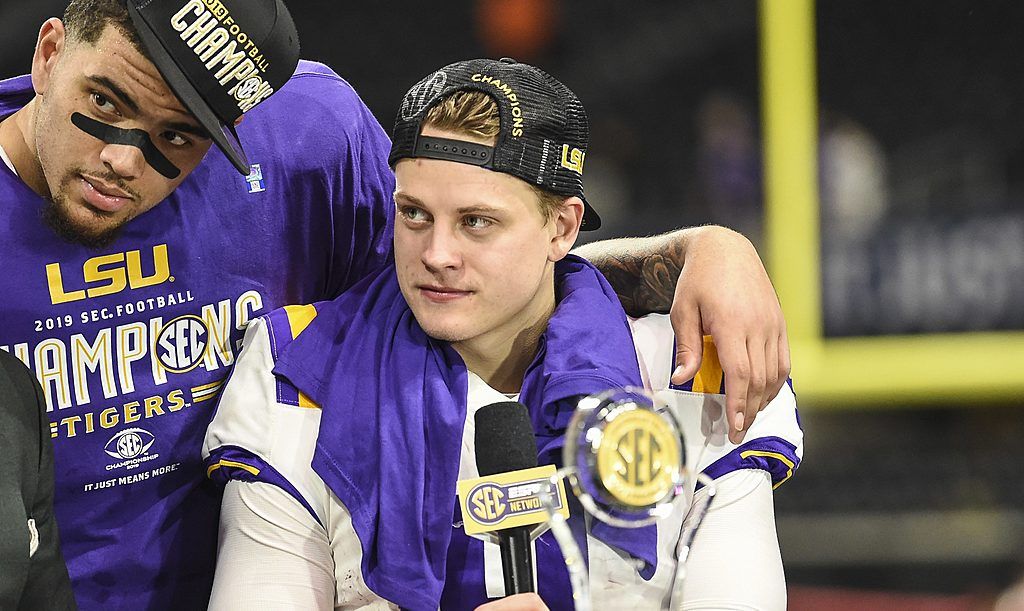 Joe Burrow wears SpongeBob socks to Heisman ceremony