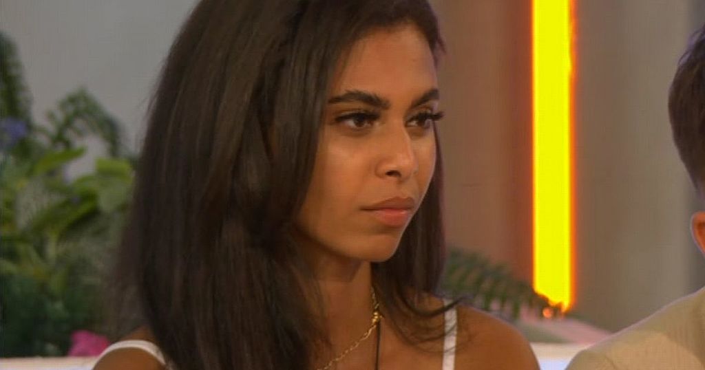 Love Island fans spot Sophie Piper's 'desperation' to…