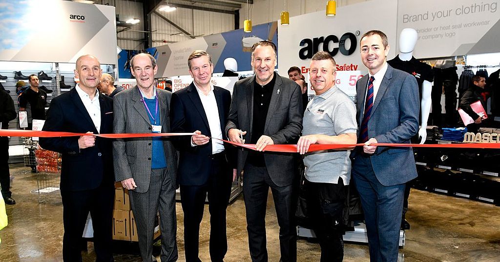 Arco opens new Hull store with former Arsenal…