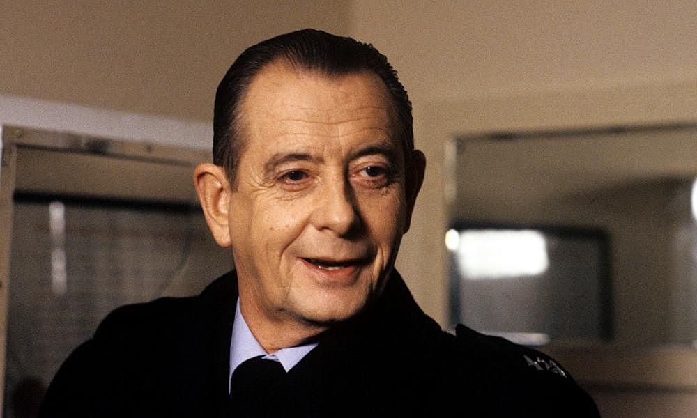 Derek Fowlds: the Yes Minister star who was more than…