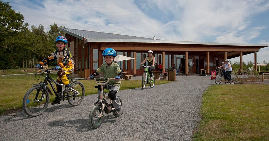 Holiday park firm plans 200 timber lodges glamping…