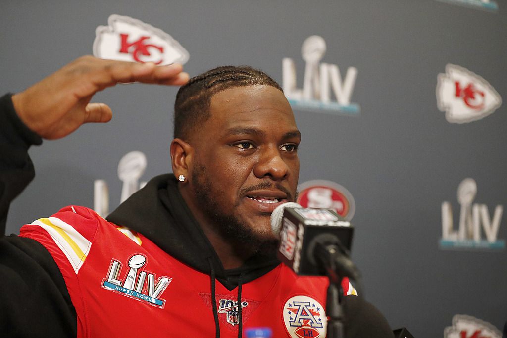 Frank Clark vs. Dee Ford (and his infamous offsides…