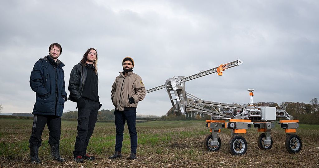 Tharsus works with Small Robot Company to make first…