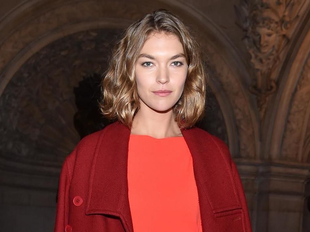 Model Arizona Muse speaks out against fast fashion in…