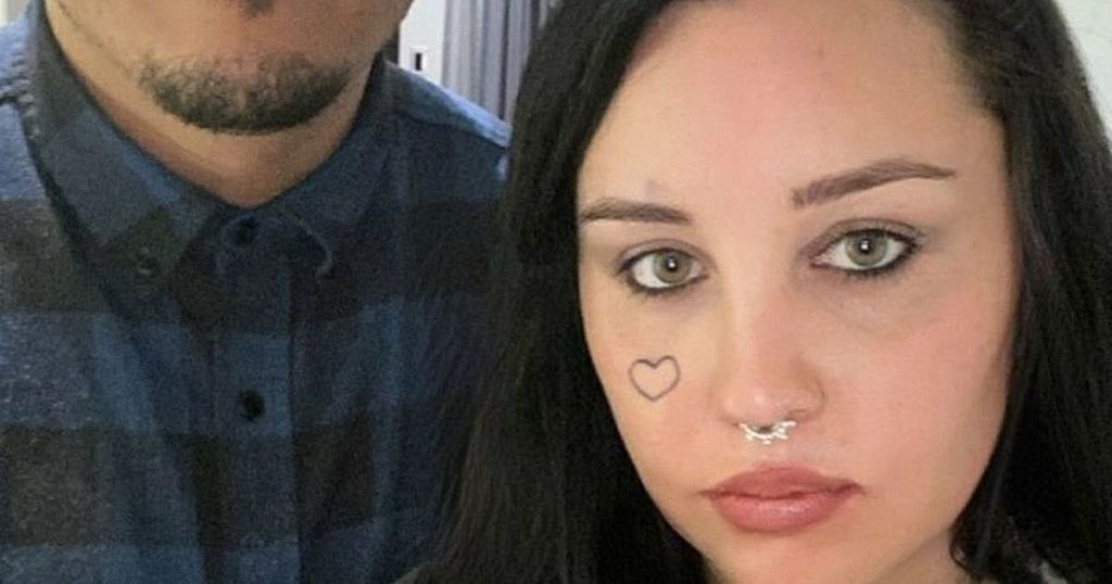 Amanda Bynes' strict parents block her from getting…