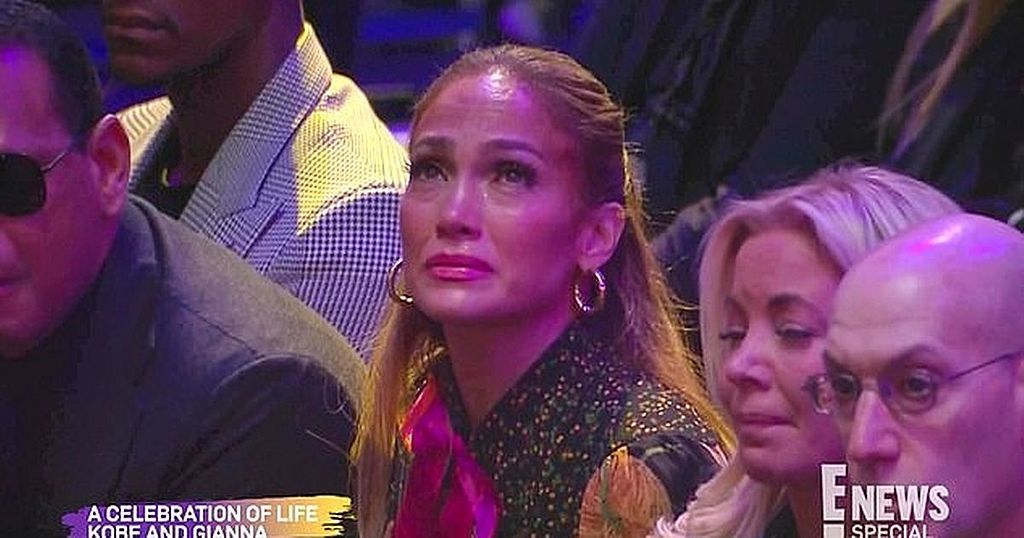 Crying Jennifer Lopez is supported by Alex Rodriguez…
