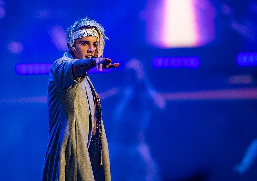 Justin Bieber Beats One Of Elvis Presley’s Most…