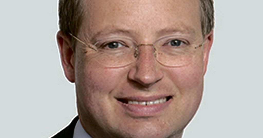 Home Office boss in Priti Patel 'bullying' row quits…