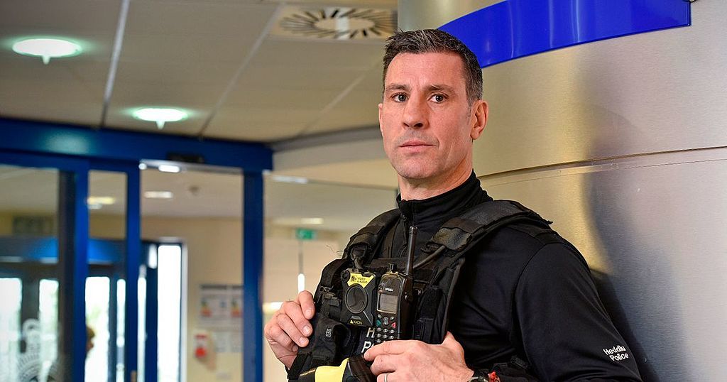 The incredible story of brave police officers stuck in…