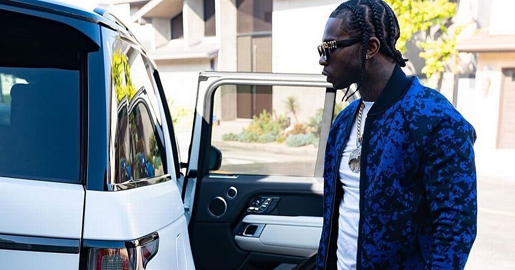 Pop Smoke family devastation as fan sneaks into…