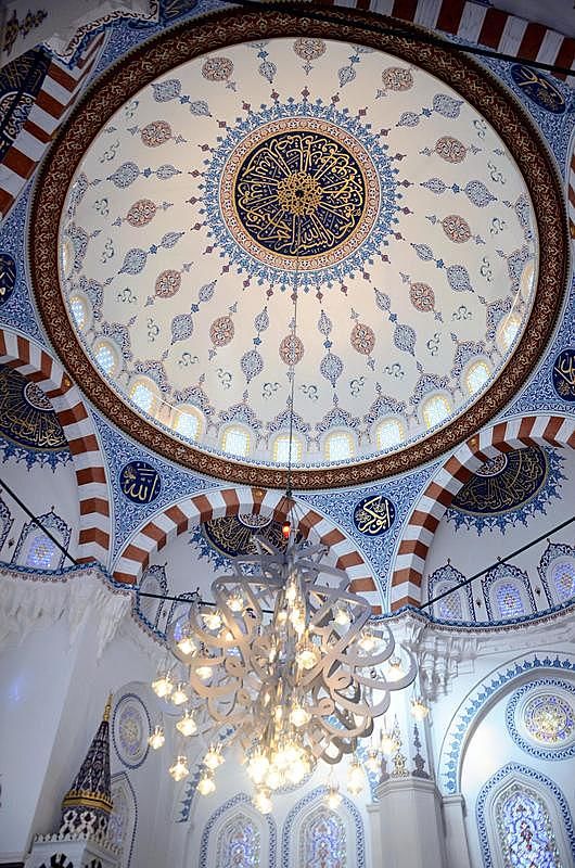 Tokyo mosque a hit for Instagrammable photos