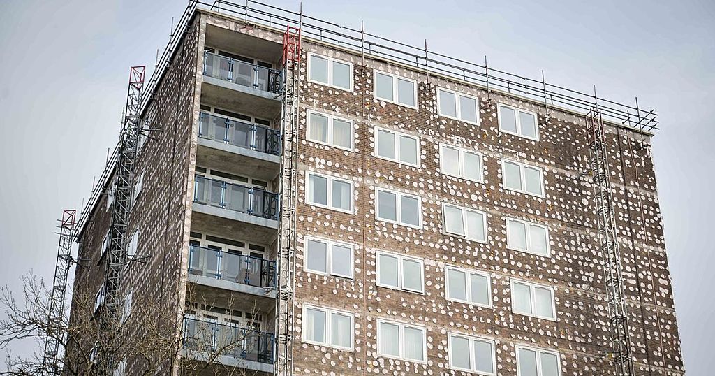 Why an Oldham tower block visible from the M60 is…