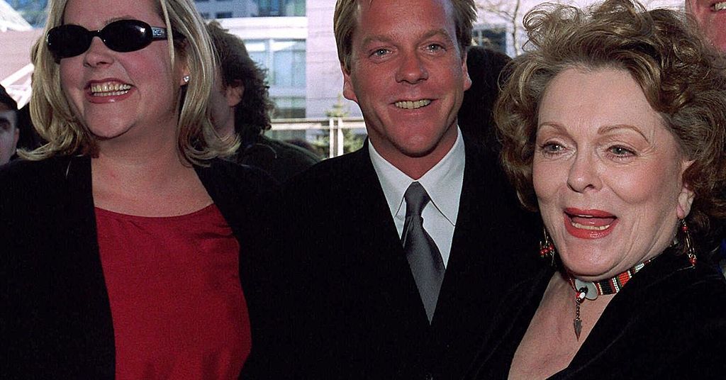 Shirley Douglas dead: Actress and mother of Kiefer…