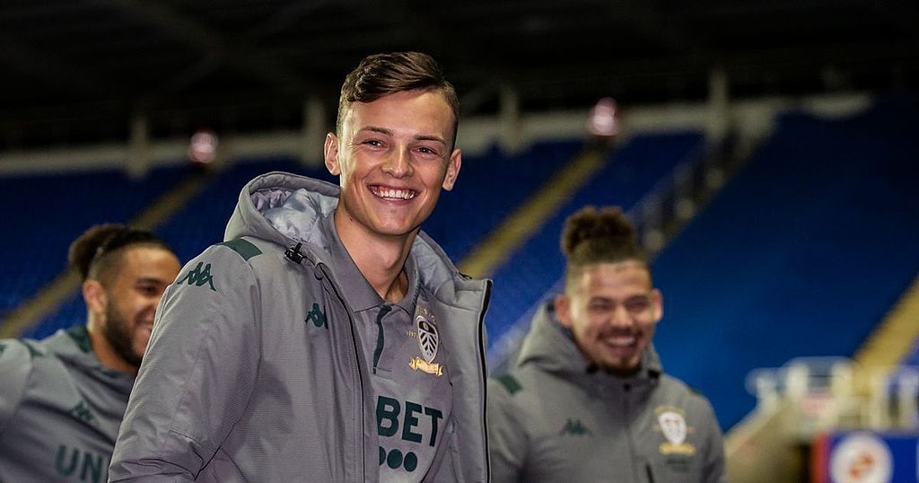 'Cheers Brighton, son's crying' - Leeds United fans…