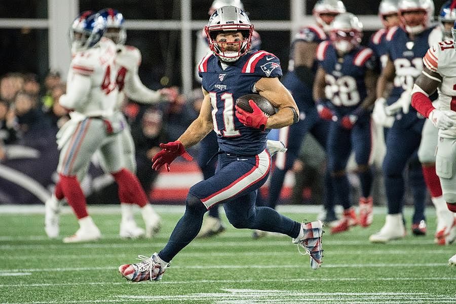 New England Patriots Promote Alternate Uniforms While…